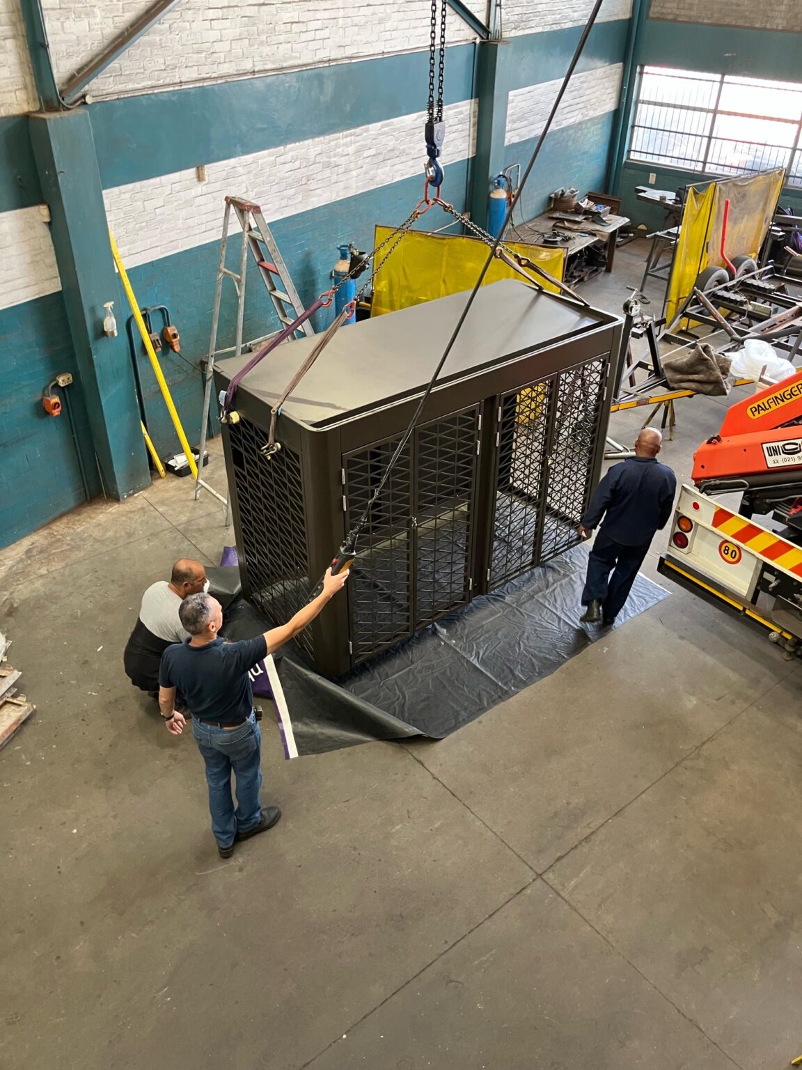 Custom gas bottle cage | Grandi Manufacturing